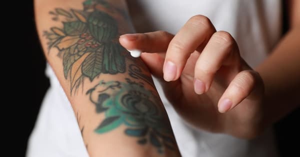Tattoos, um Narben zu überdecken | empiricus